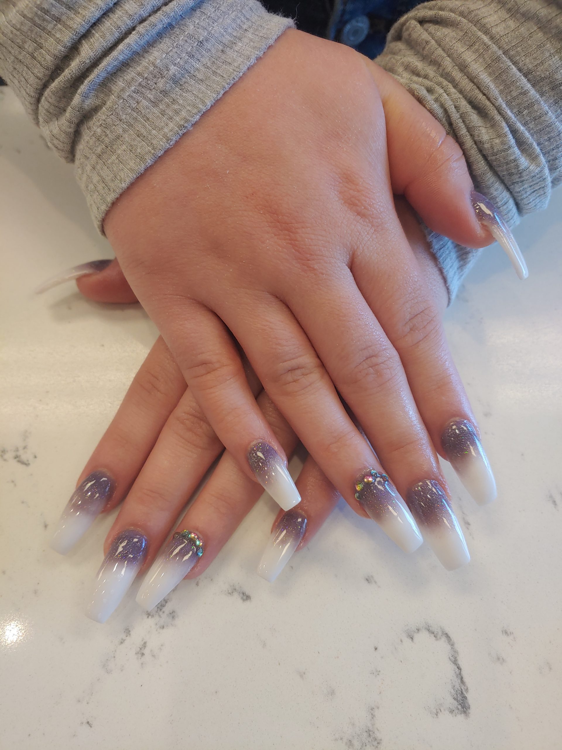 Salon Photos – Vivid Nails in Sherwood