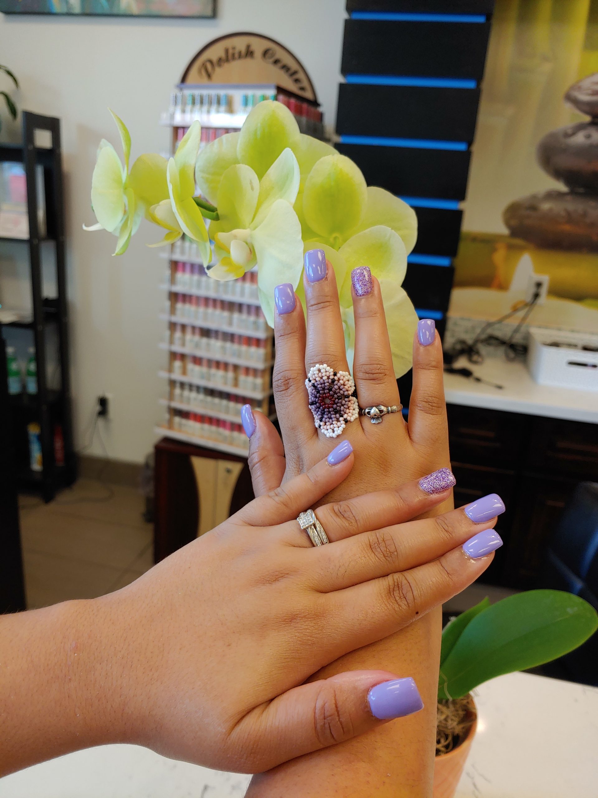 Salon Photos – Vivid Nails in Sherwood